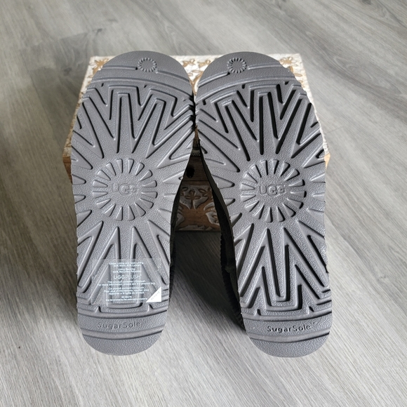 UGG | Shoes | Ugg Classic Mini Platform Felted Boot | Poshmark